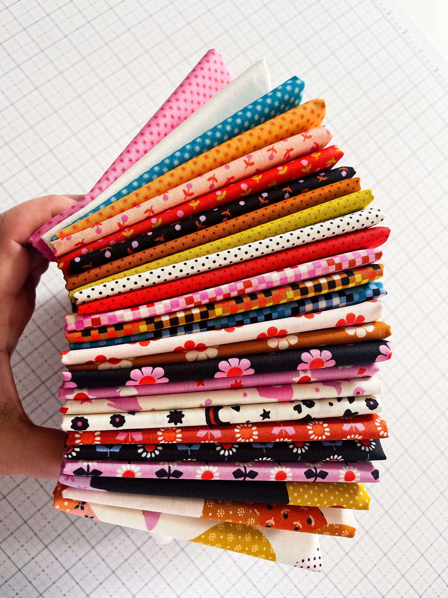 Camberville Threads Modern English Paper Piecing and Quilt Supply Shop
